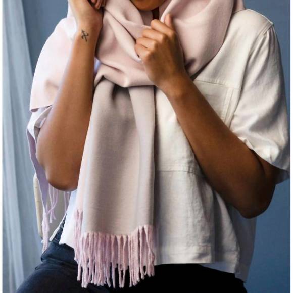 Demdaco | Accessories | New Demdaco Giving Wrap In Pink | Poshmark